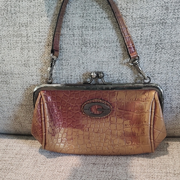 Guess | Bags | Vintage Guess Kisslock Clutchhandbagusedmarks And Color ...